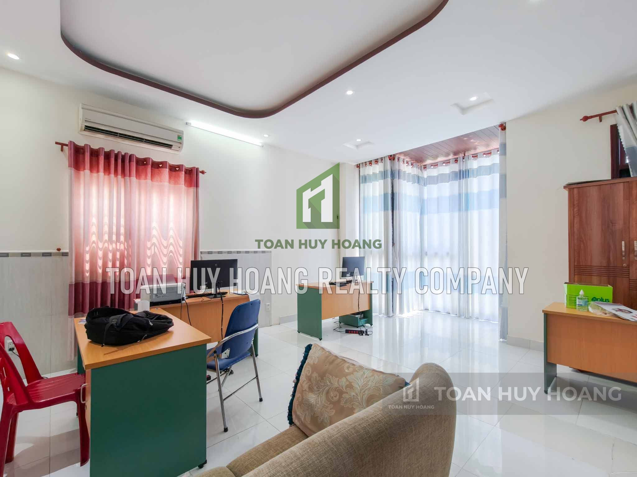 3 storey House for Rent on My Da Dong Street - D195